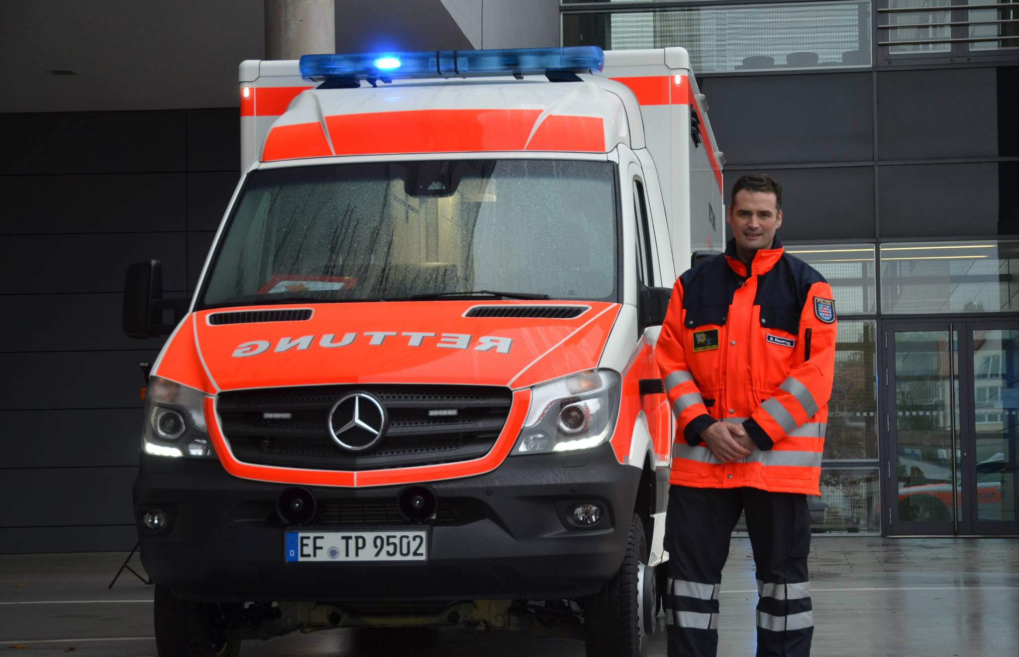 Polizei Thüringen beschafft Rettungswagen für polizeiärztlichen Dienst ...