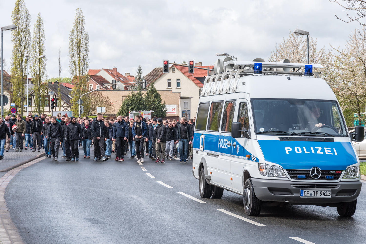 Polizei sichert Fußballspiel in Weimar ab - thüringen112.de - Das ...